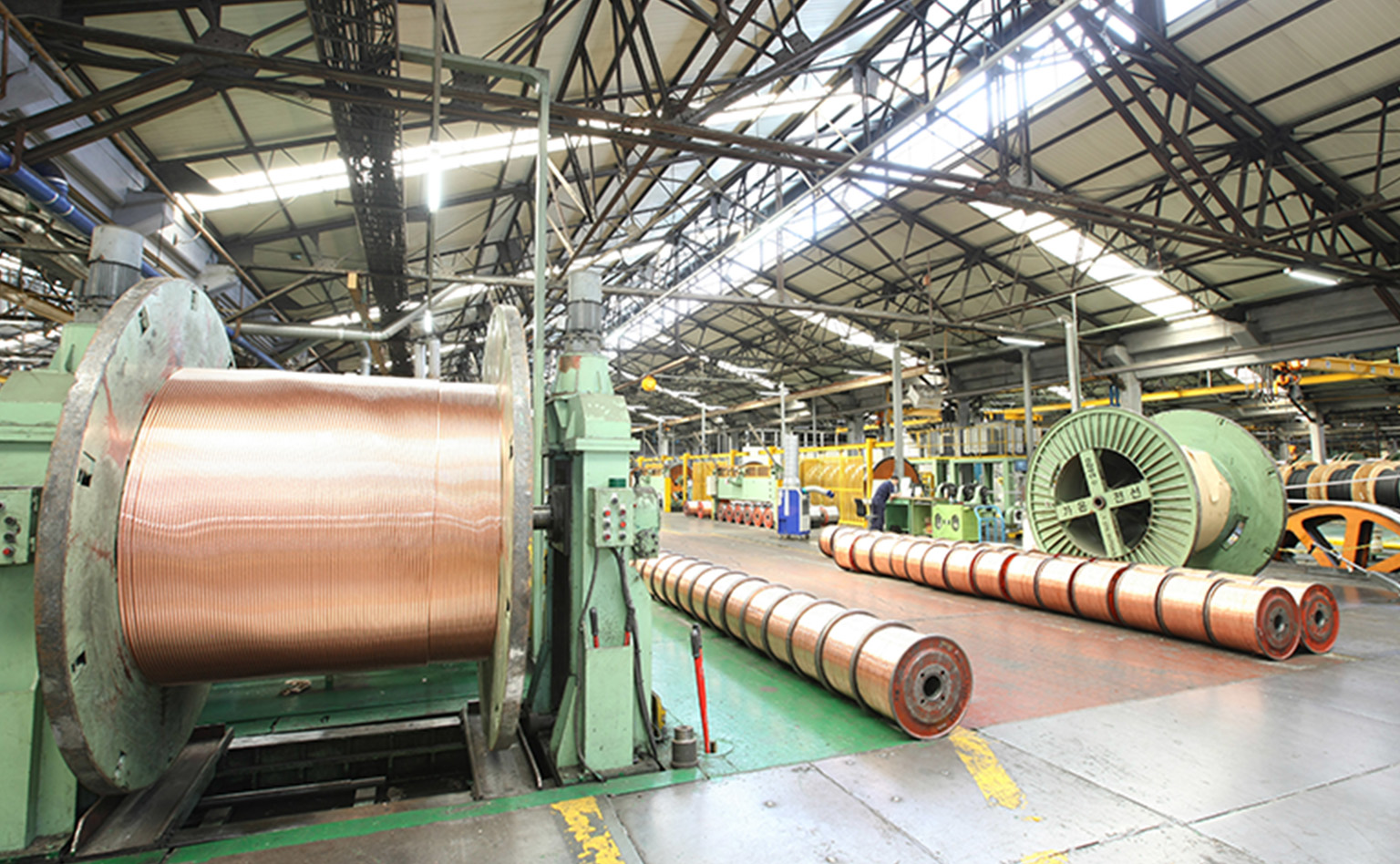 特別高圧ケーブル（CV） | 6600Vなど多数な規格を取り揃え